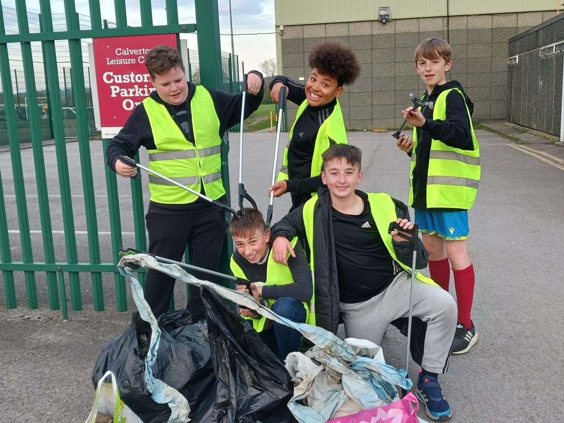 Calverton Young People’s Centre take part in Clean Campaign ...