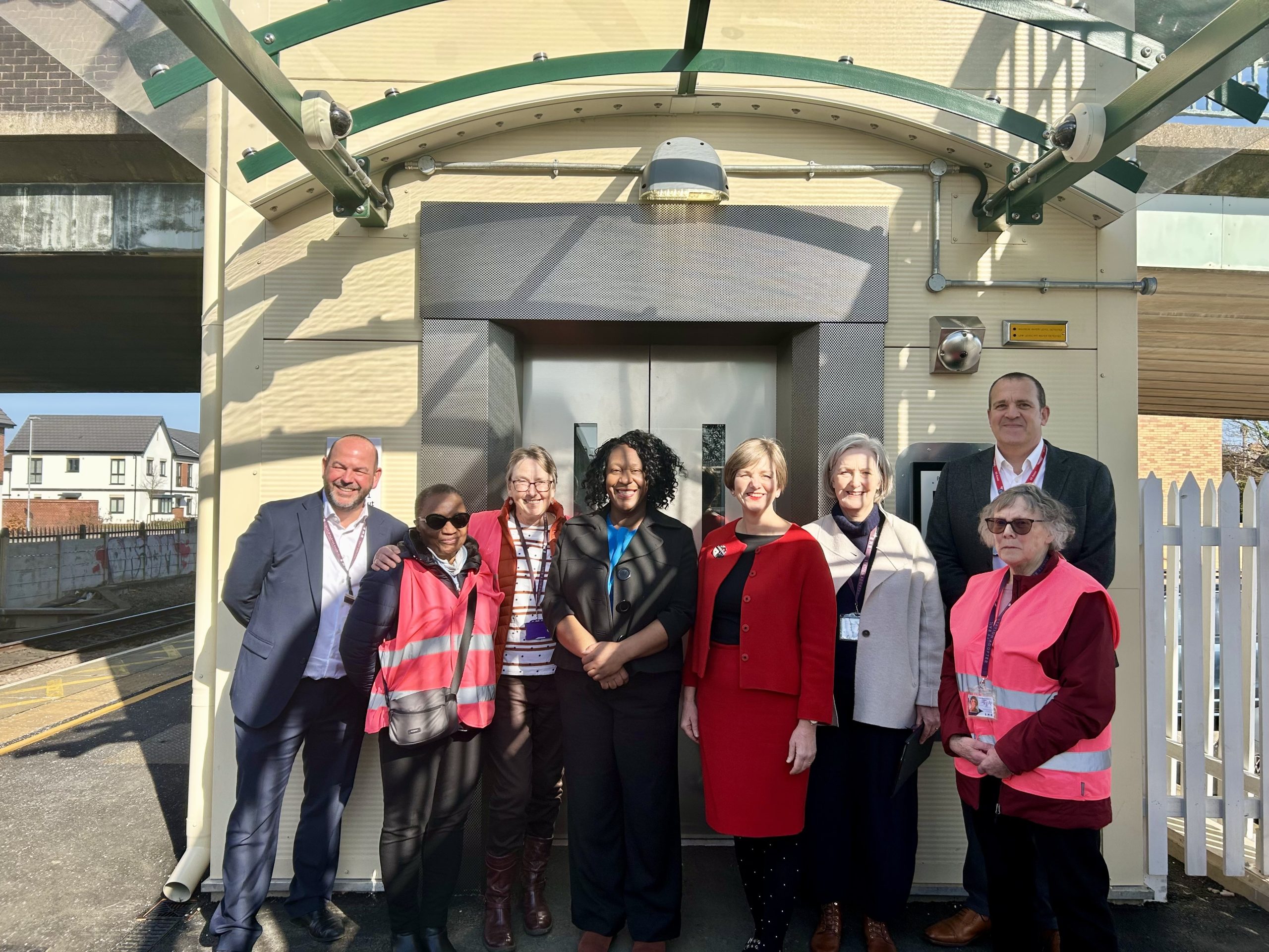 Lifts opened at Beeston Station – Nottingham Local News